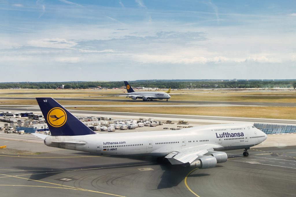 Lufthansa Adjusts Flights Amid Cabin Crew Strikes in Frankfurt and ...